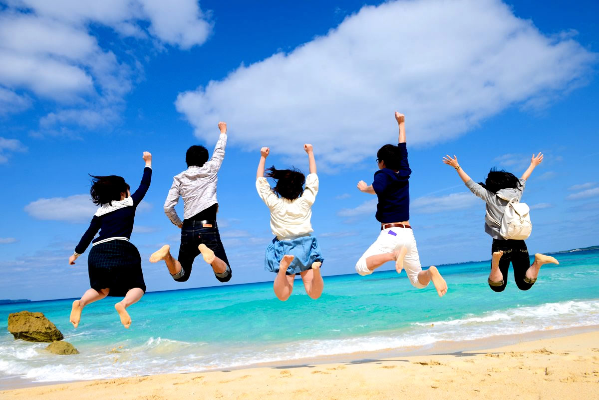 What are the benefits of multiadventure end-of-year trips?